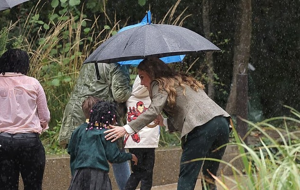 Kate Middleton estreia novo visual loiro em retorno oficial às ...