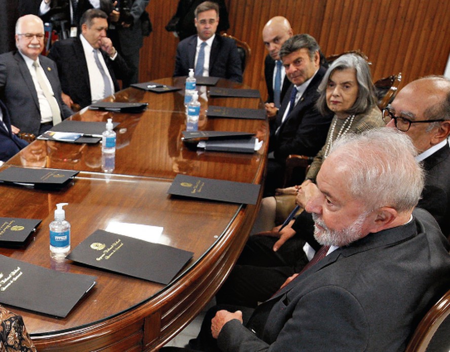 Lula Se Reúne Em Jantar Com Ministros Do Stf Incluindo Indicado De