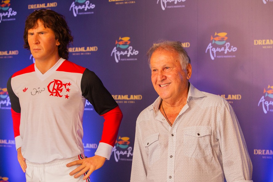 Maior ídolo do Flamengo, Zico inaugura estátua de cera em Museu no Rio de Janeiro