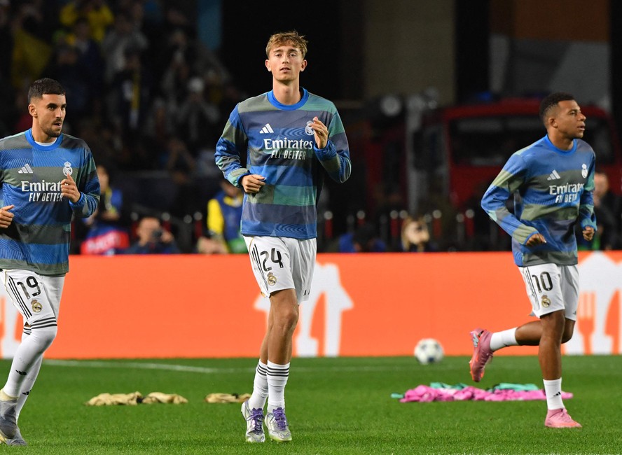 Zagueiro do Real Madrid é cortado da seleção espanhola após lesão muscular