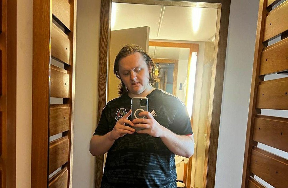 Síndrome de Tourette: o que é o transtorno que fez Lewis Capaldi ...