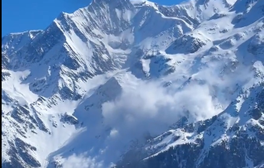 Vídeo mostra avalanche que deixou seis mortos nos Alpes franceses