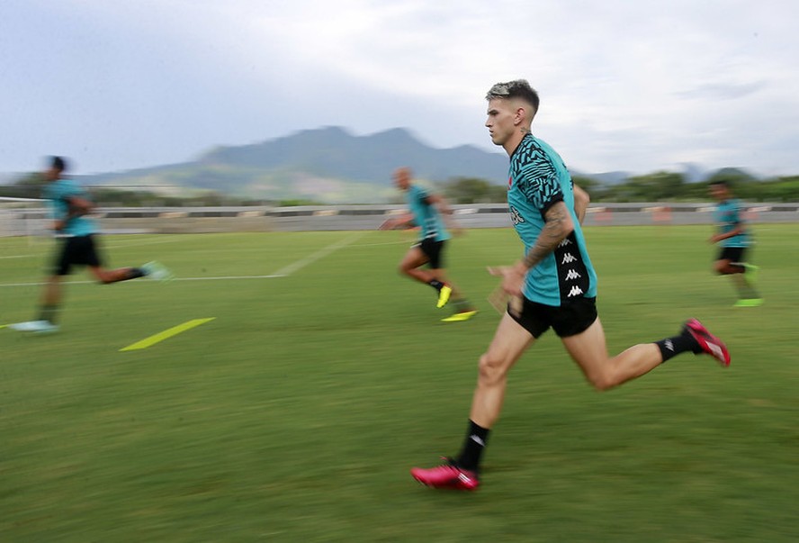 Vasco: Orellano tem semana decisiva por revanche contra Flamengo