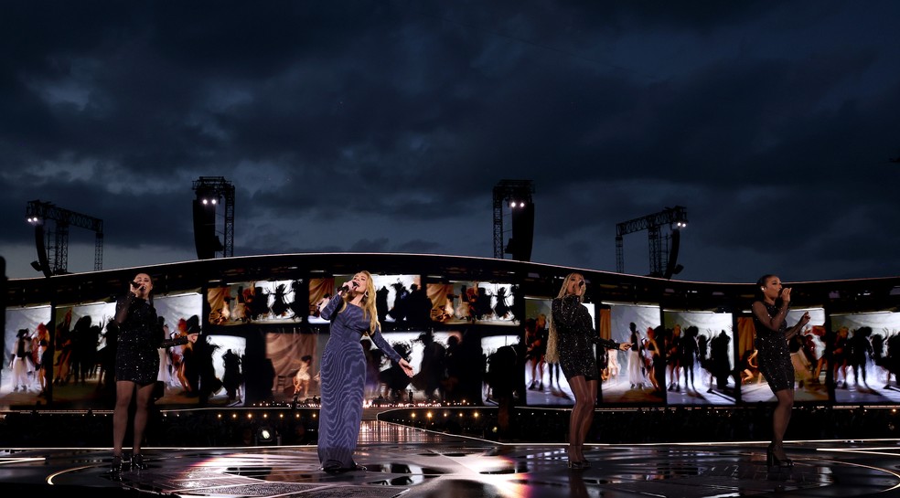 Adele: veja as imagens e os destaques do primeiro show da cantora em ...