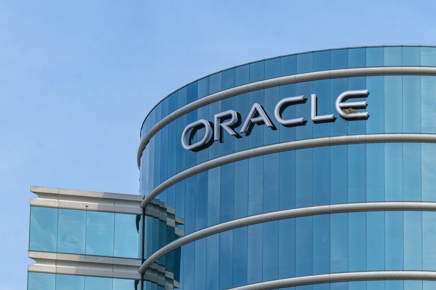 Oracle e OpenAI expandem acordo Stargate para mais centros de dados nos EUA