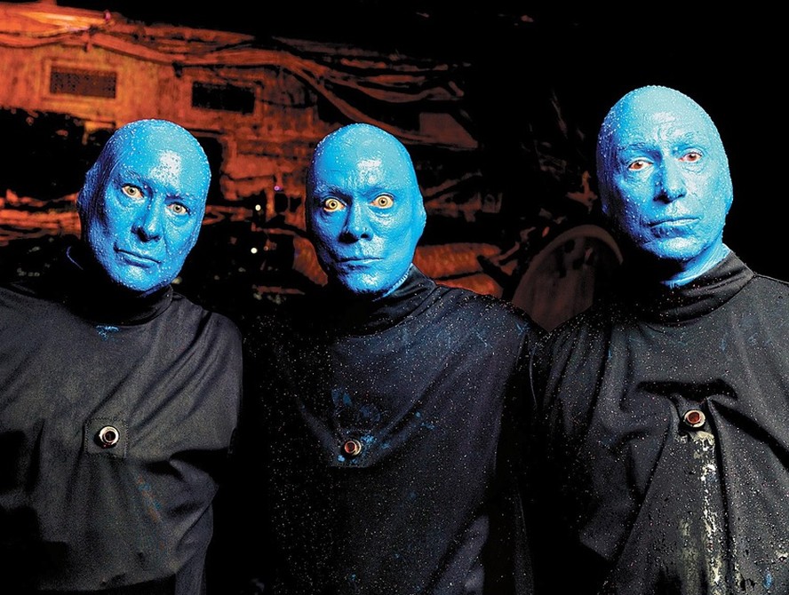 Blue Man Group encerra temporada em Nova York iniciada há mais de 30 anos