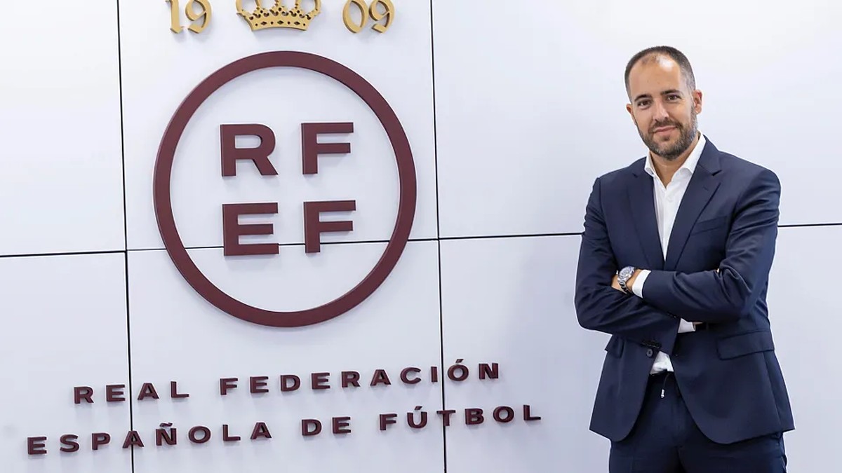 Comissão de arbitragem da Espanha define que VAR 'volte às origens' e ...
