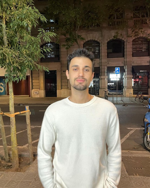 Jão encanta famosos com fotos natalinas ao lado de 'família de pets', e ...