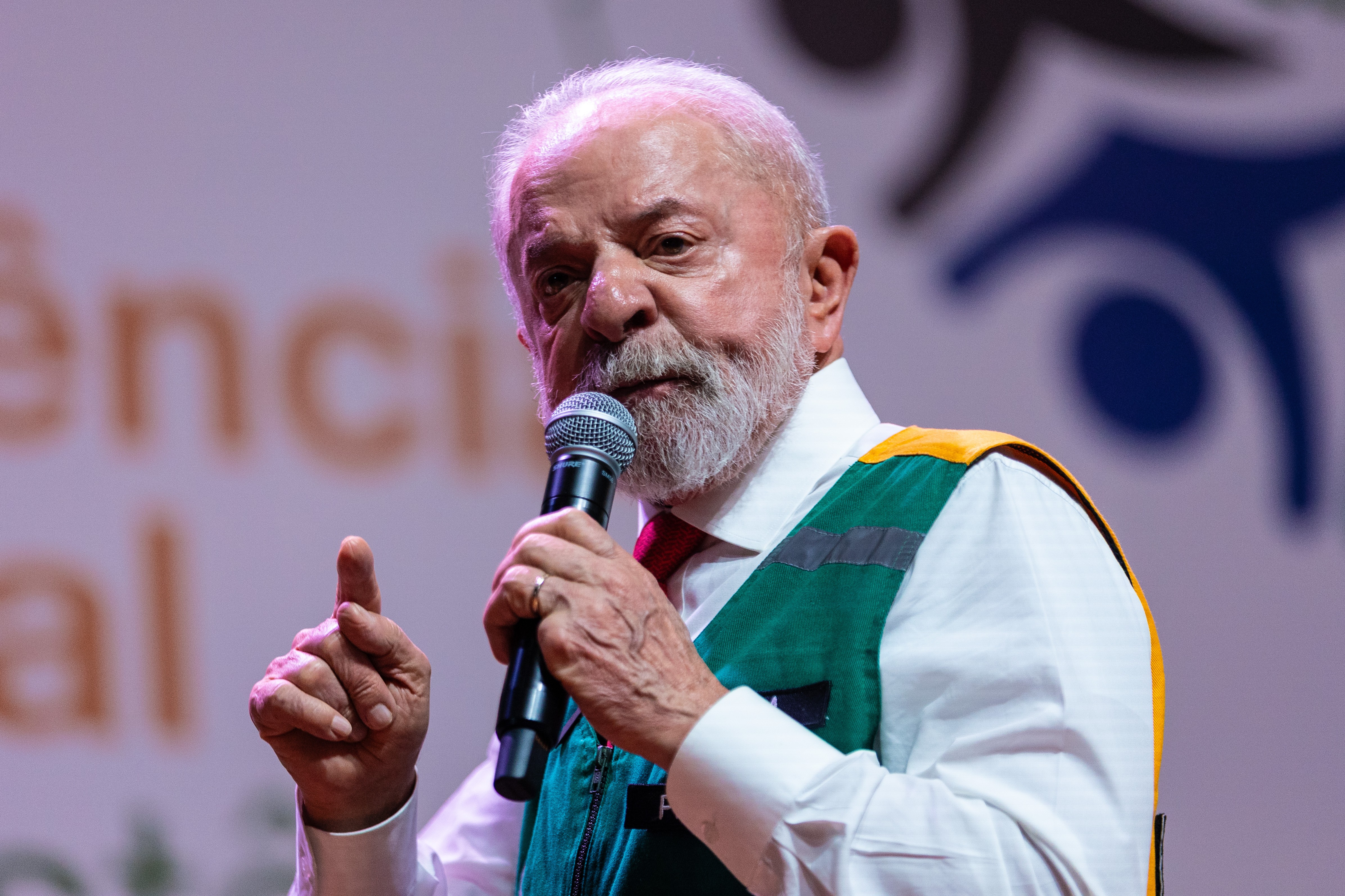 Lula diz que conversou com Trump sobre 'o maior devedor deste país ...