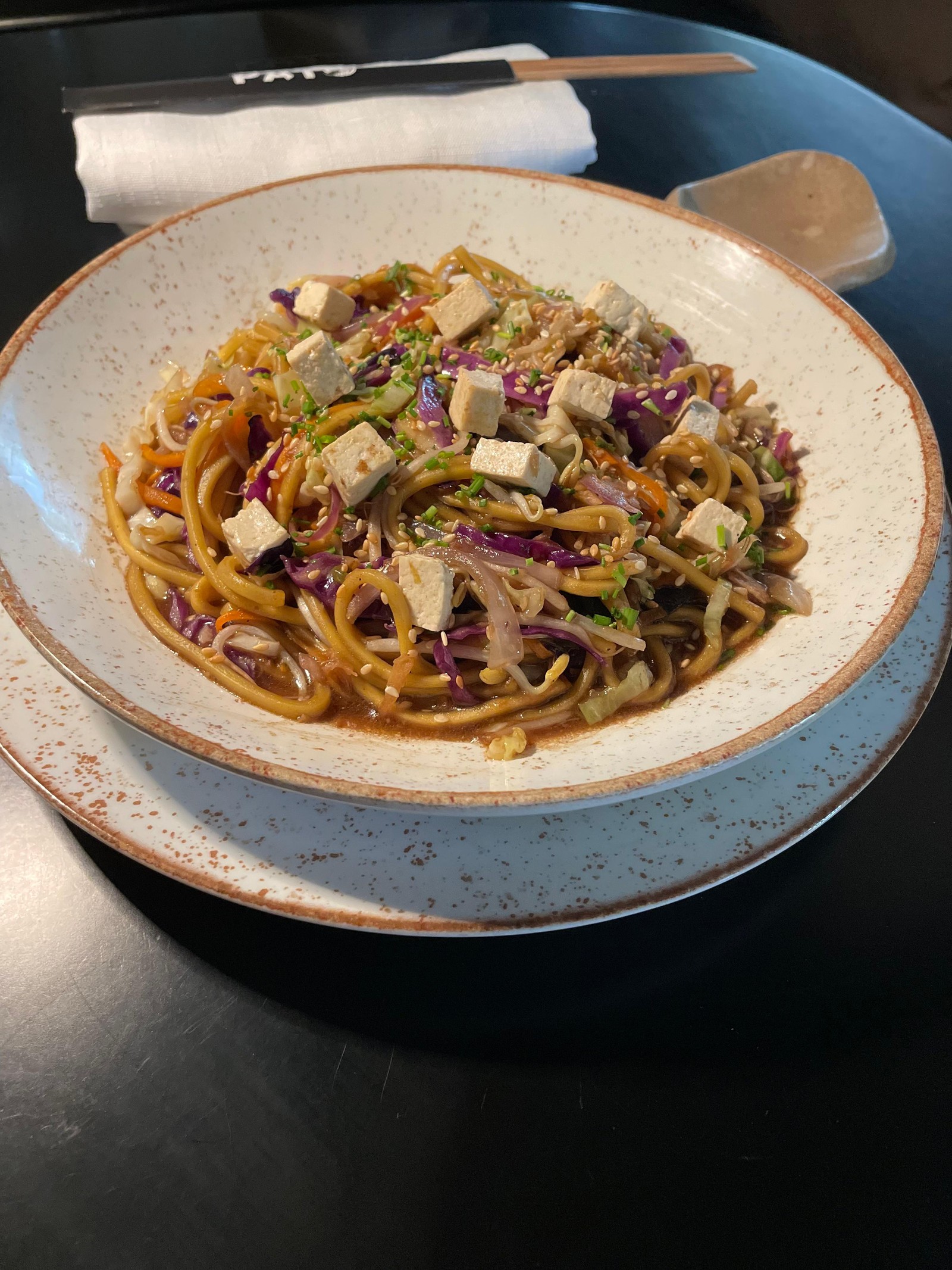 Tofu de todas as formas: confira receitas servidas em restaurantes