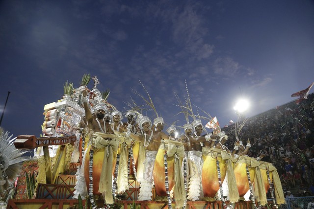 Carnaval 2024: onde assistir aos compactos dos desfiles das escolas de samba do segundo dia do ...