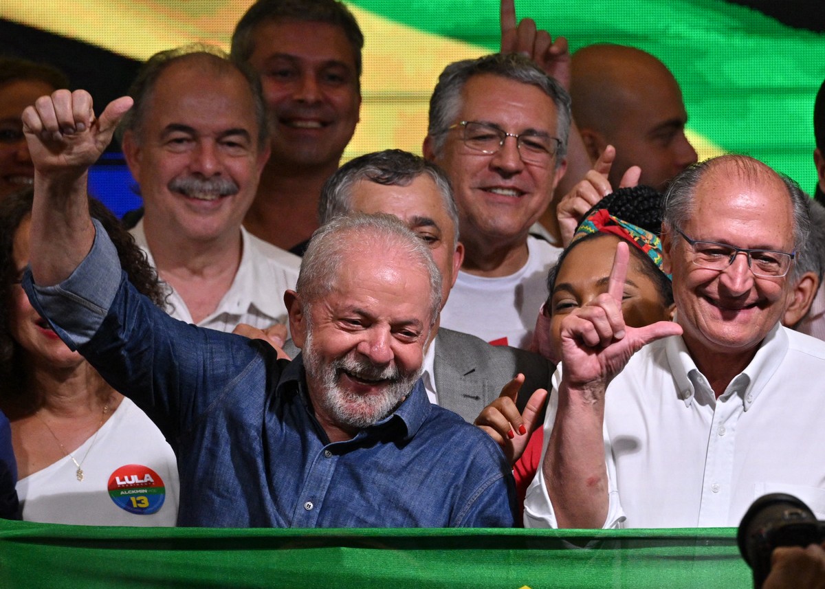 Desempenho de Lula cai pela metade em relação a 2002; veja a evolução ...
