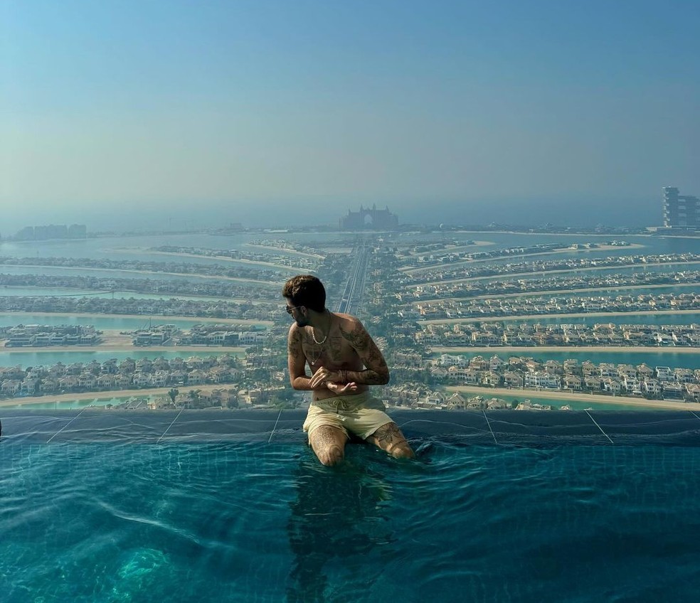 CapCut_com o que o ruyter trabalha