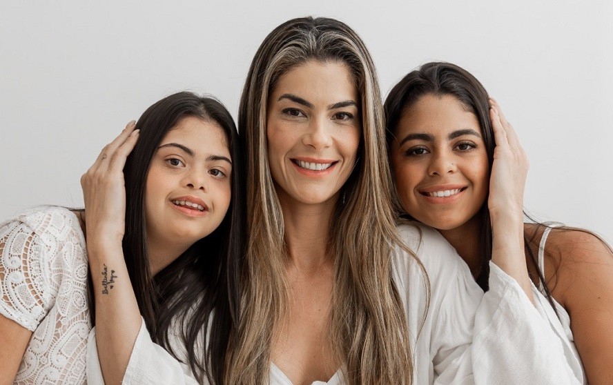 Filha de Romário, a influencer Ivy Faria participa de exposição de ...