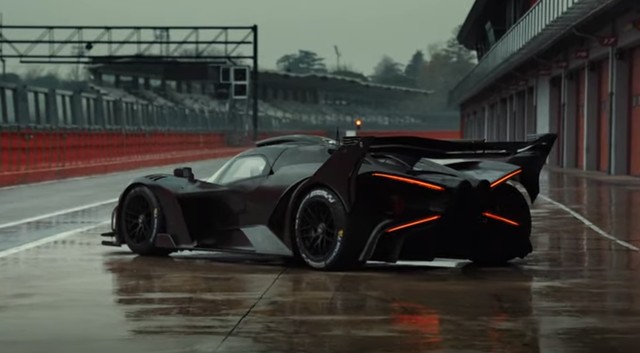 Bugatti Bolide: conheça o hipercarro que atinge 380km/h e pode ser ...