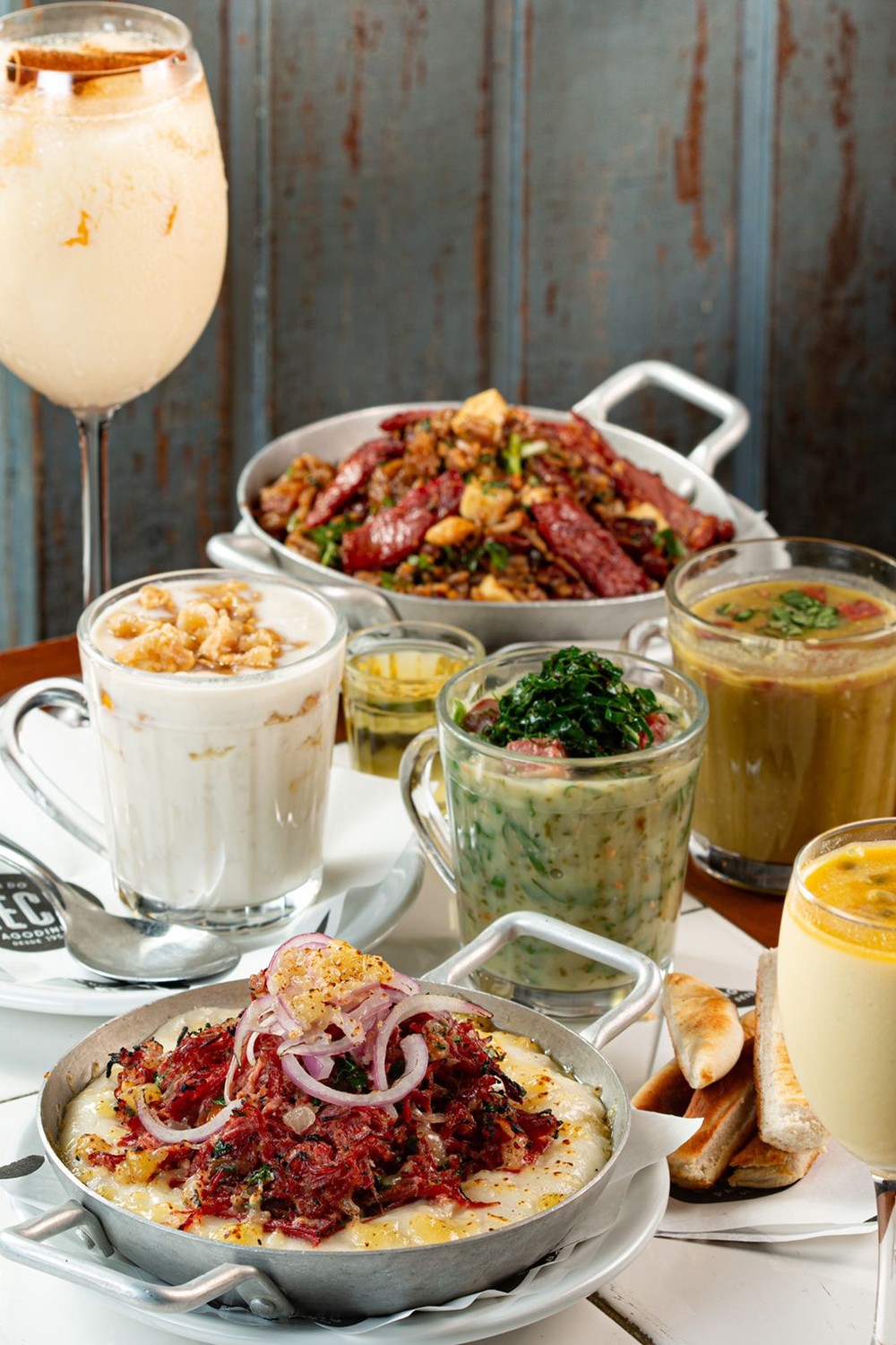 Novo Bar do Zeca Pagodinho terá estátua do artista com look de inverno