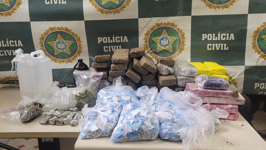 Polícia apreende drogas e caminhão usado como ferro-velho irregular na ...