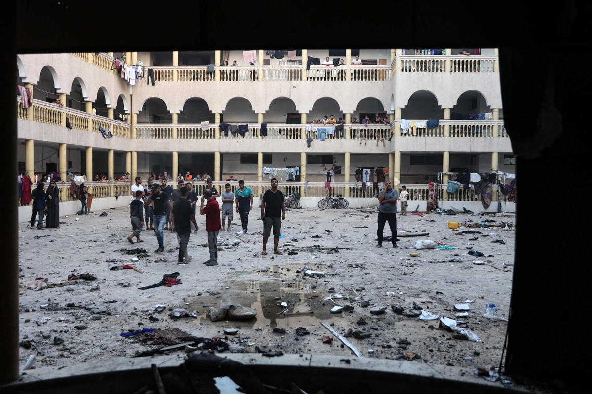 Defesa Civil de Gaza identifica 75 dos mortos em ataque a escola ...