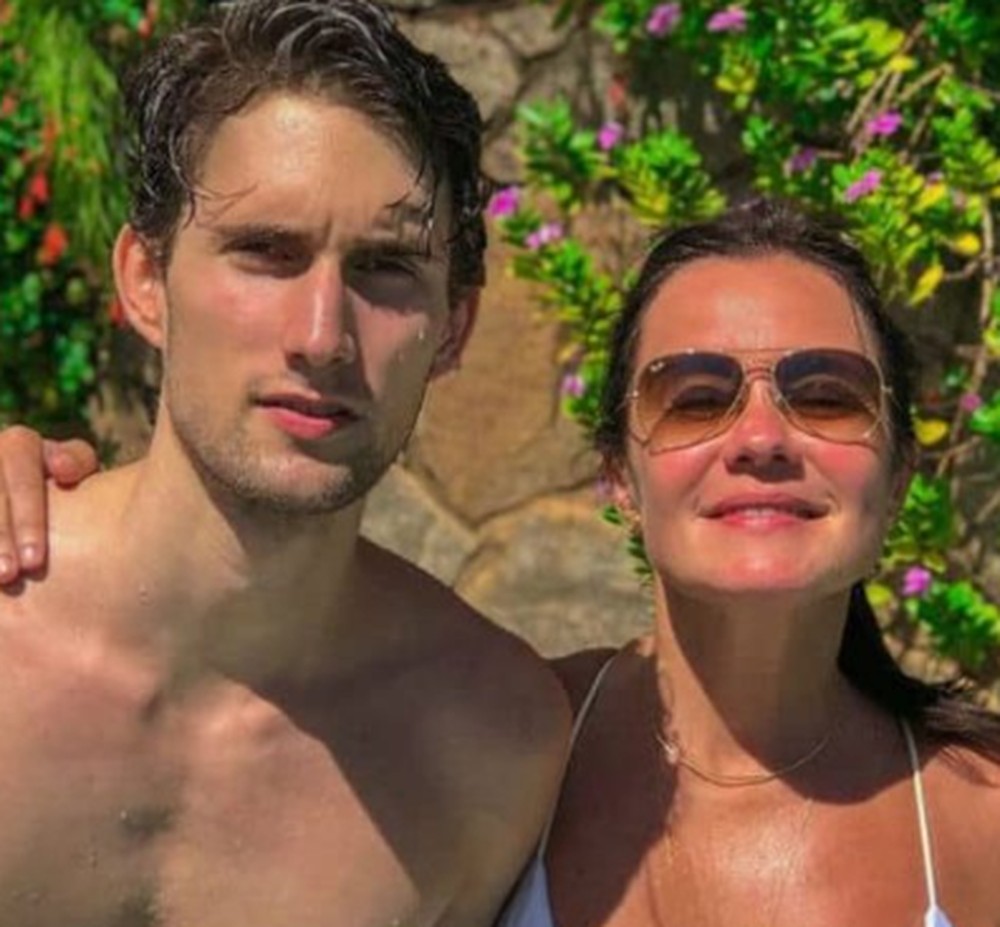 Torcedora do Botafogo, Adriana Esteves tem filho palmeirense e é comparada a Leila Pereira por ...