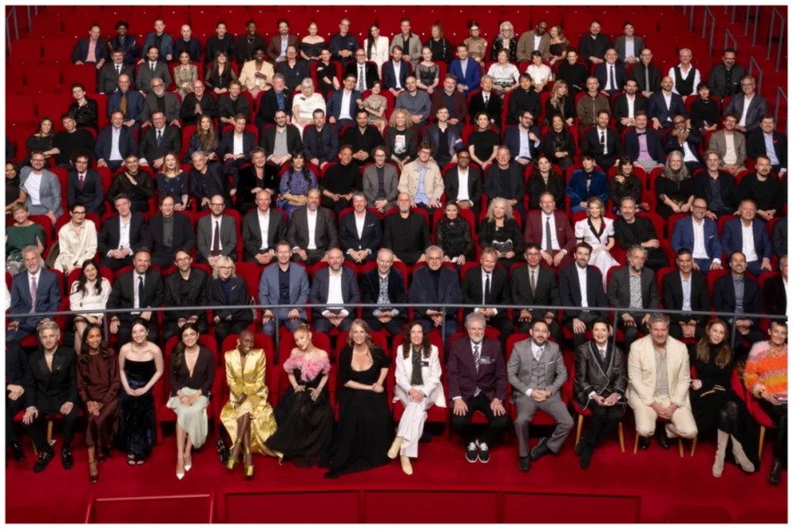 'Foto da turma 2025' e selfie com Timothée Chalamet e Jane Fonda: como Fernanda Torres ...