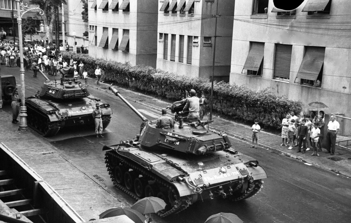 Dino esqueceu os mortos do dia do golpe de 1964