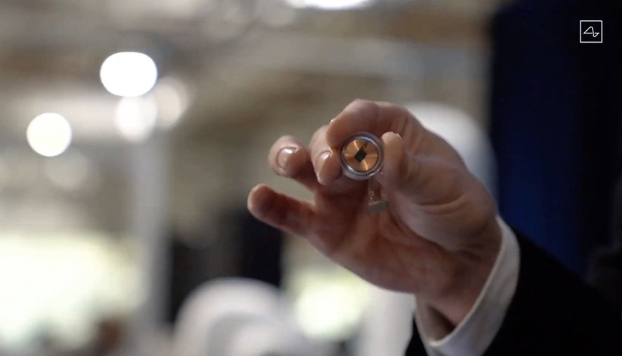 Chip No Cérebro Empresa De Elon Musk Recebe Aval Para Testes Em Humanos