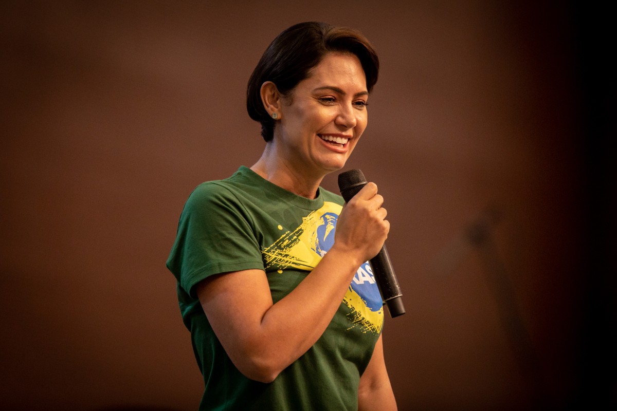 Assembleia da Bahia aprova homenagem a Michelle Bolsonaro