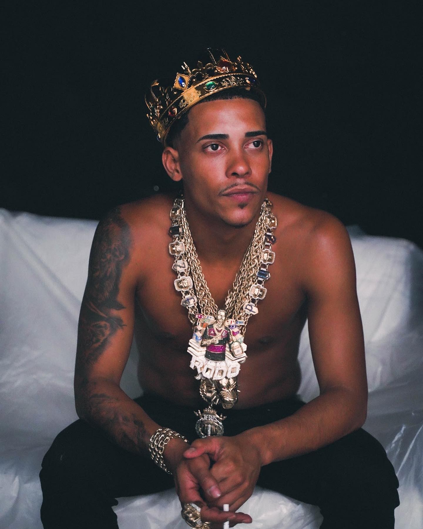 MC Poze: saiba de onde vem a fortuna do funkeiro que foi preso nesta quinta-feira (29)