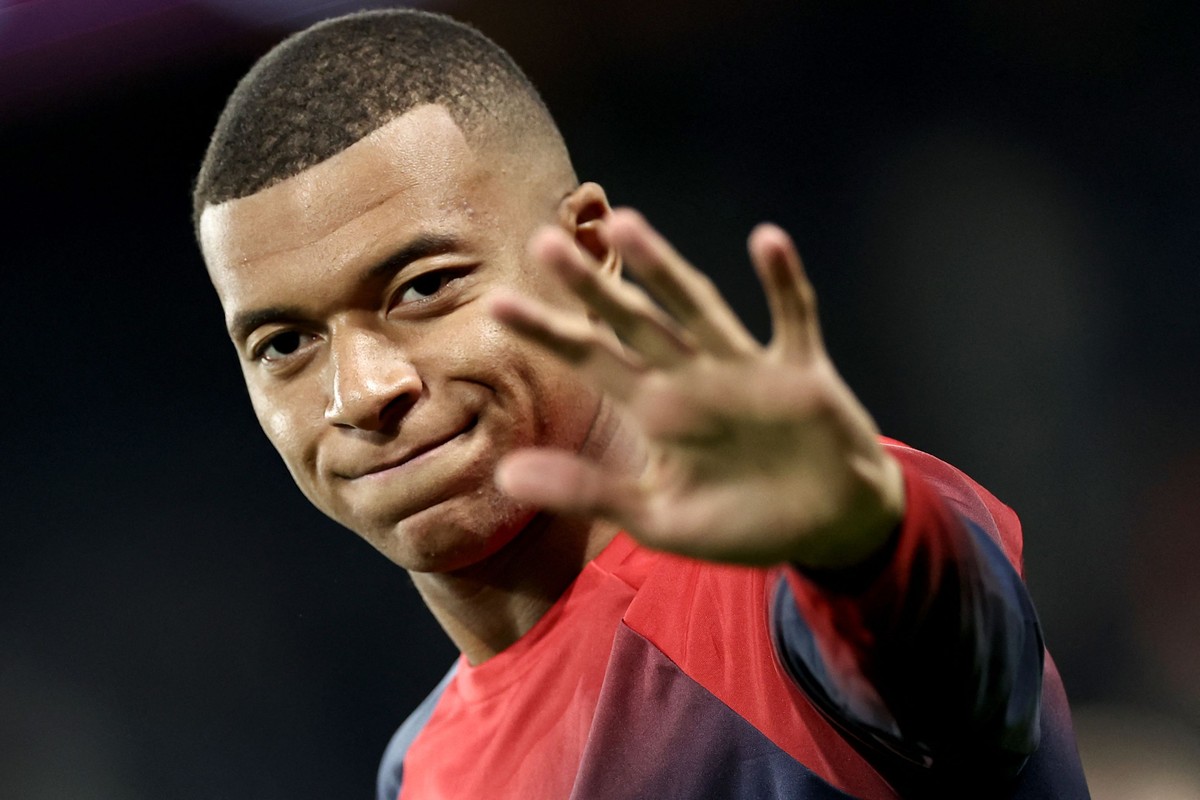 Real Madrid anuncia contratação de Mbappé