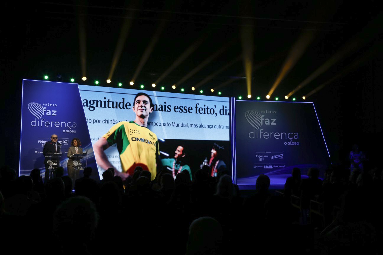 Debora Bloch recebe o Faz Diferença 2025 por papel de Odete Roitman no ...