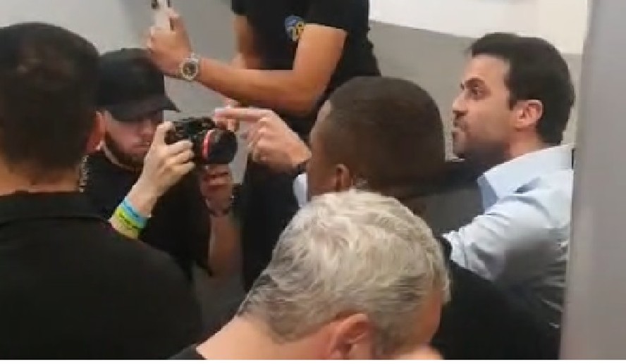 Vídeo: Marçal e Nunes trocam xingamentos antes do debate do Flow