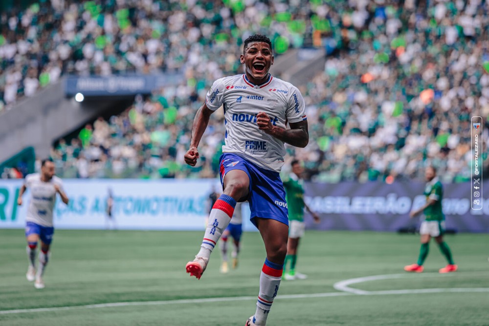 Como joga o meio-campista Hércules, ex-Fortaleza, primeiro reforço do ...