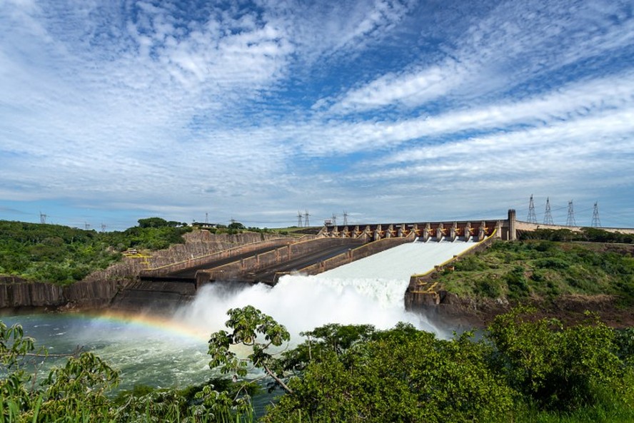 Interesse americano por Itaipu revela como a extração energética ...