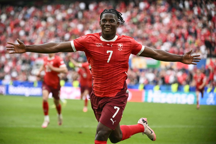 Eurocopa: herói na estreia da Suíça, Embolo se recuperou de lesão que o ...