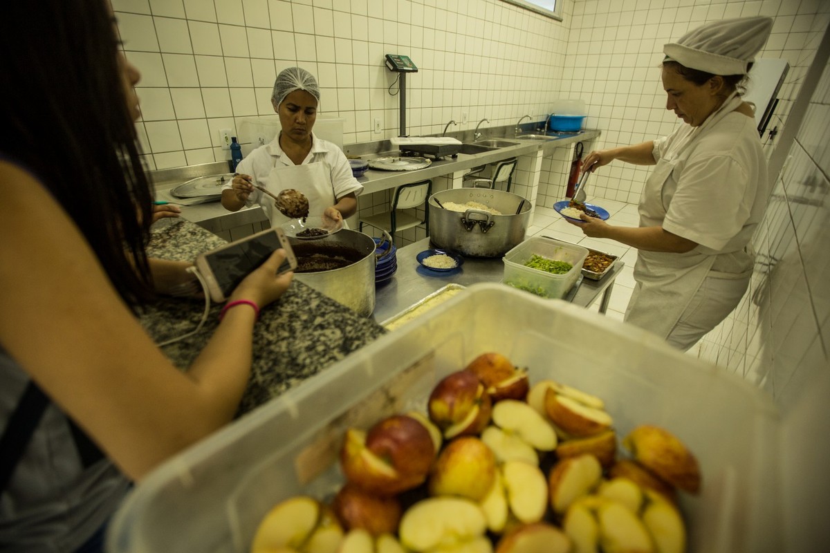 Presidente Lula deve anunciar hoje reajuste da merenda escolar; valores ...