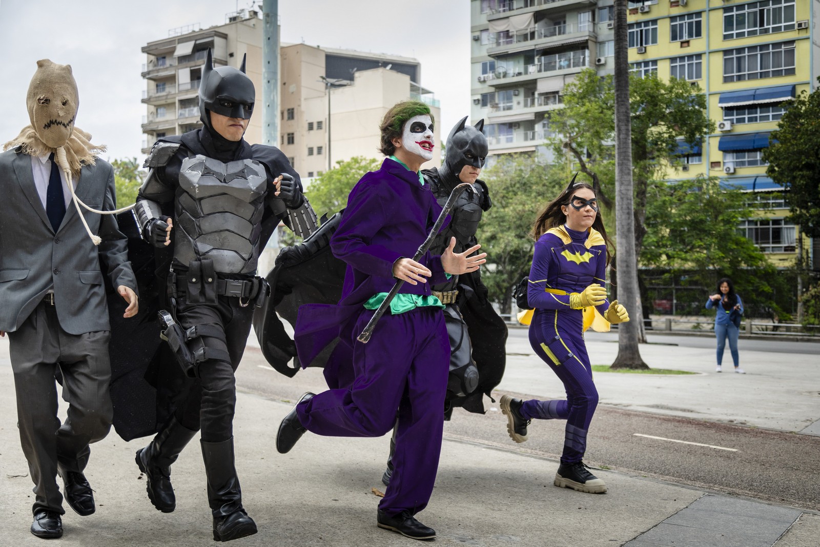 Tijuca vira Gotham City sob a proteção de um jovem Batman