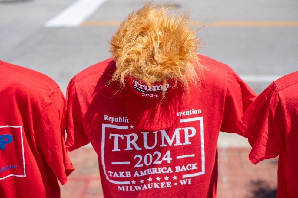 Na convenção, Trump oficializa a terceira indicação à Presidência e o ...