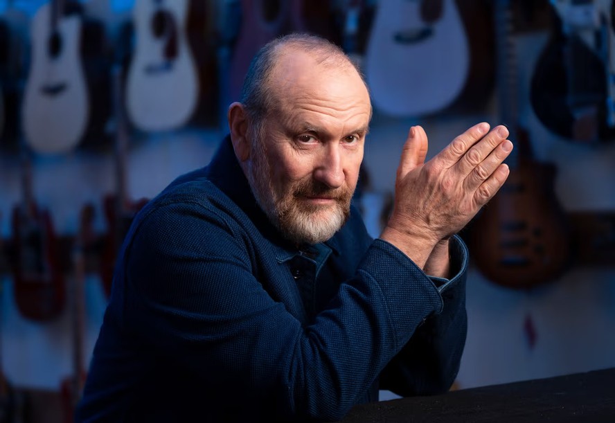 Colin Hay, do Men at Work, faz turnê pelo Brasil e fala como país foi importante para a banda