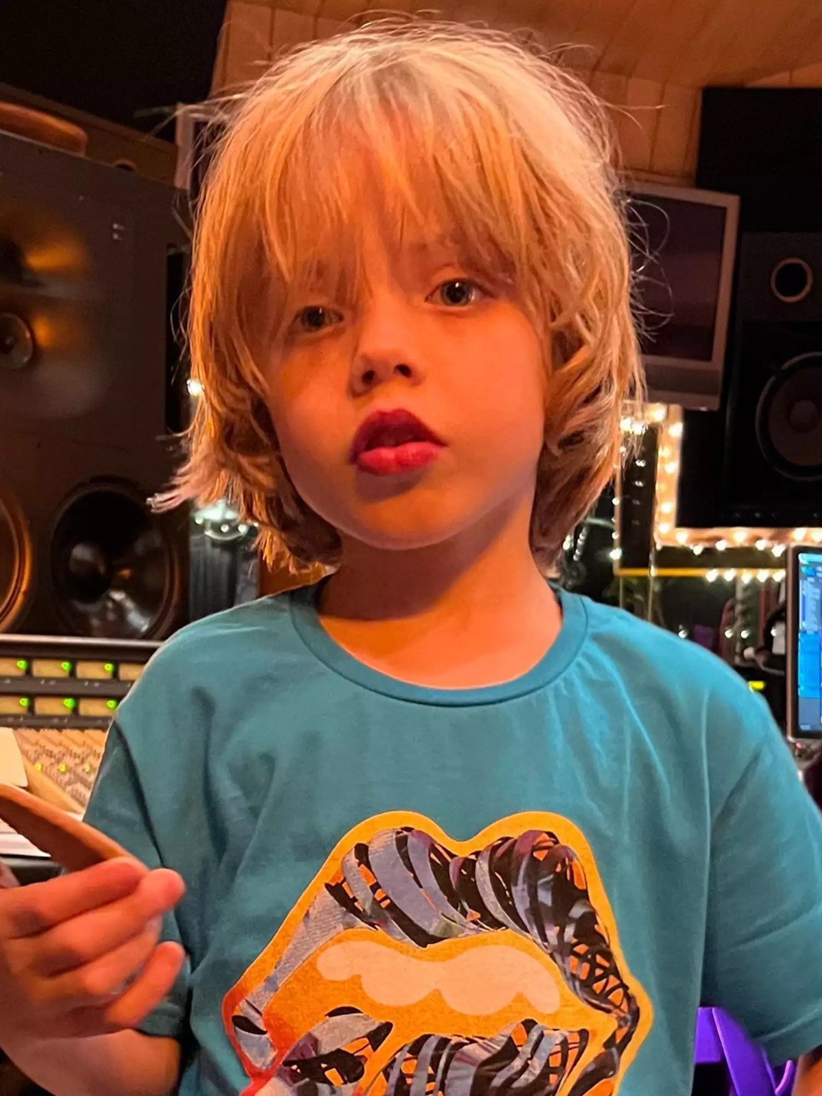 DNA de roqueiro: filho de 7 anos de Mick Jagger encanta web com passos ...