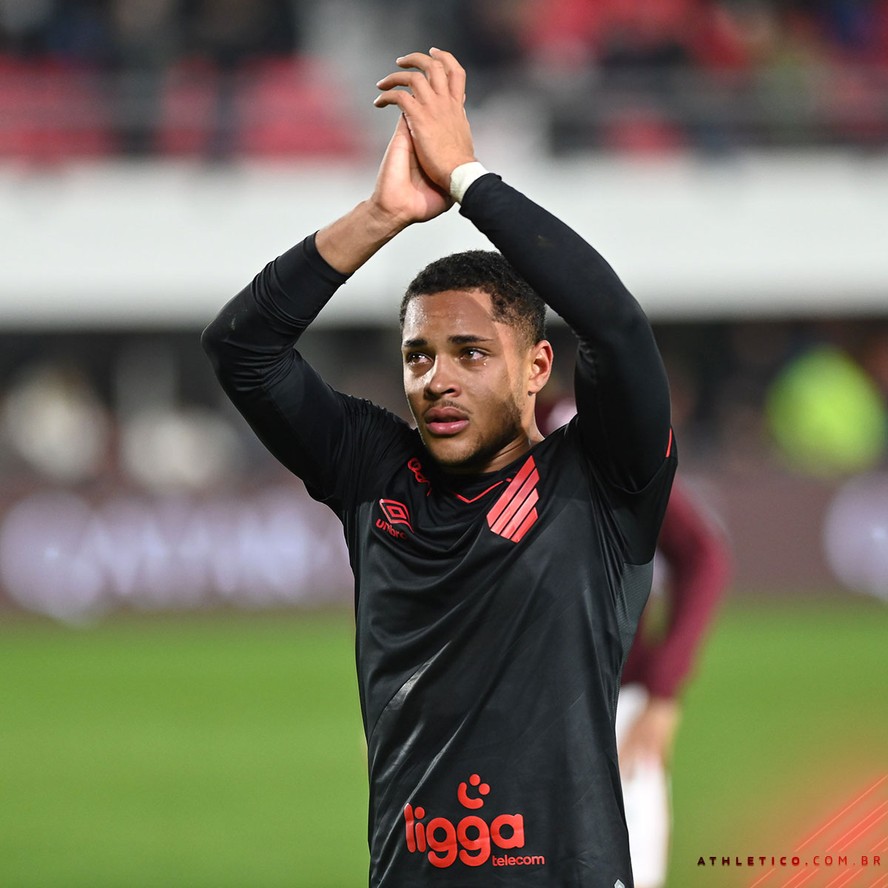 Conheça Vitor Roque, o atacante sensação do Athletico que atrai ...