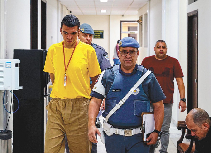 Polícia Civil indicia PM que jogou homem de ponte em SP por tentativa de homicídio