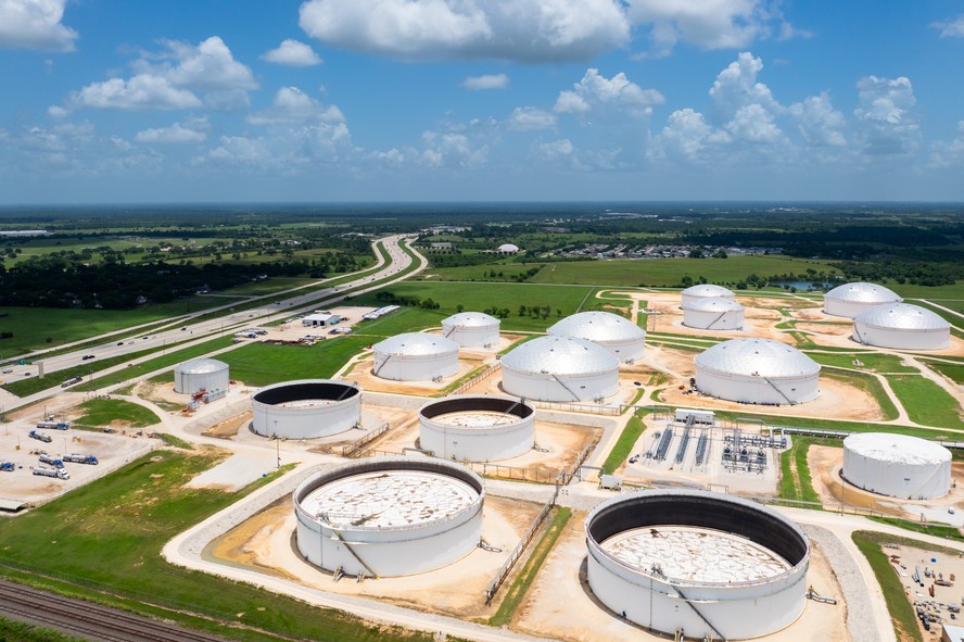 A relação entre a guerra tarifária, a Petrobras e a base de Donald ...