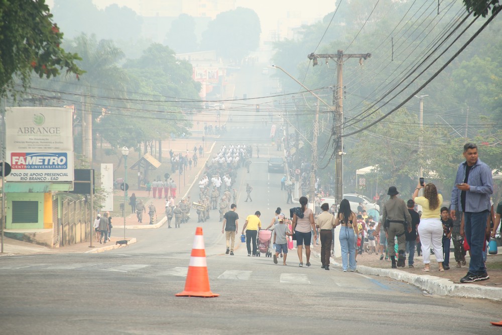 Fumaça de fogo na Amazônia chega a São Paulo, Paraná e Bolívia; em uma ...