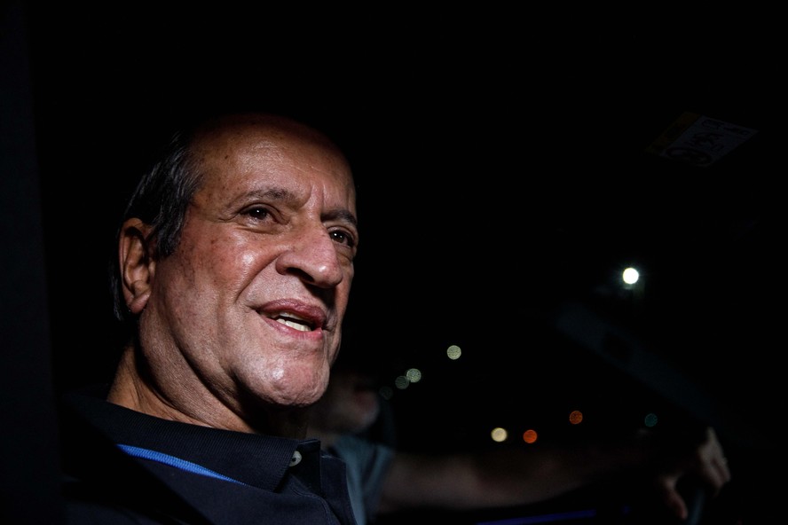 Pf Encontra Arma Ilegal E Ouro De Garimpo Com Valdemar Da Costa Neto E