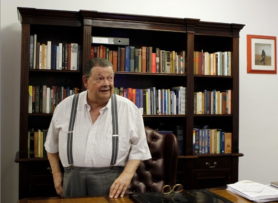 Delfim Netto, que morreu aos 96 anos, doou 100 mil livros para criação ...