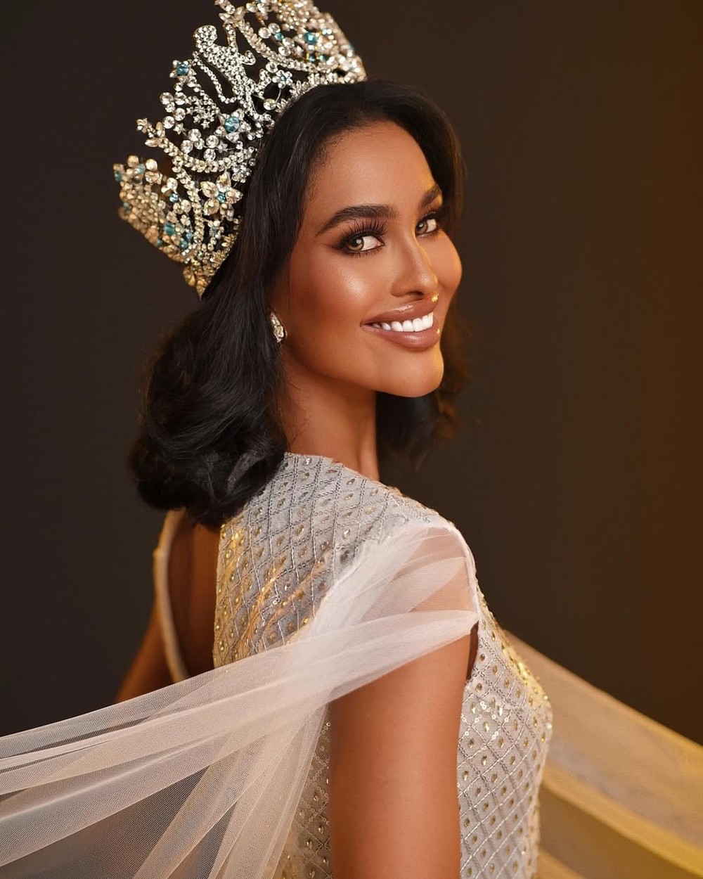 Conheça Zainab Jama, Miss Somália que transformou trauma em luta pelos ...