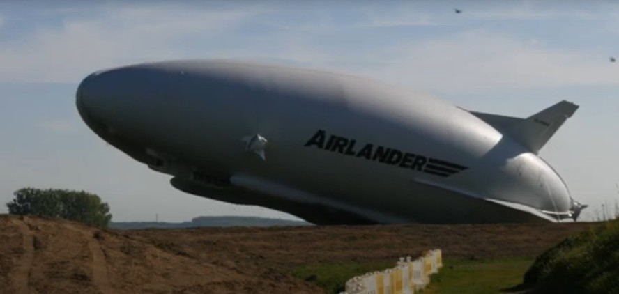 'Airlander 10': Maior aeronave do mundo faz voo teste; vídeo