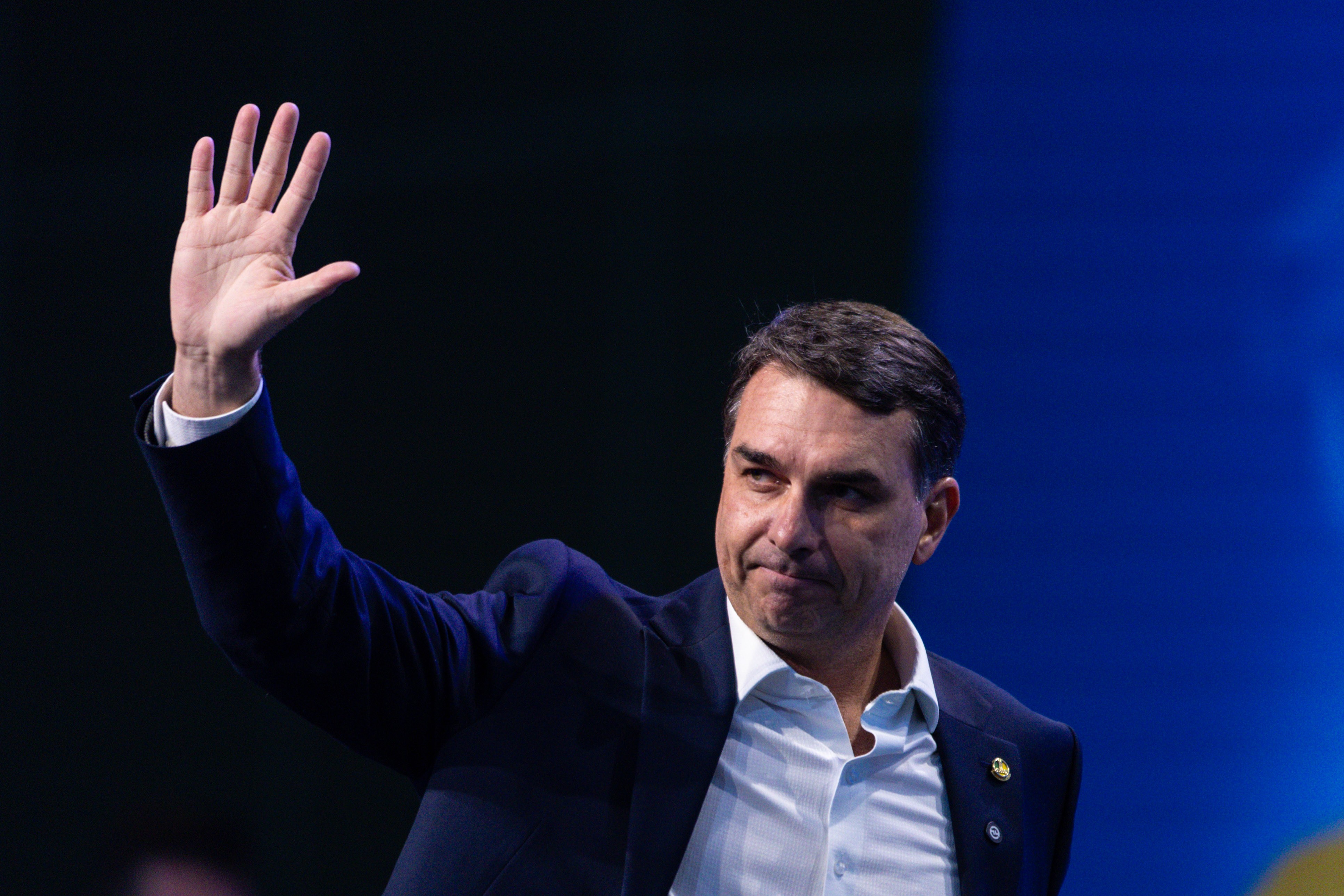 Aliados de Flávio minimizam impacto de caso Master em pesquisa e veem ...