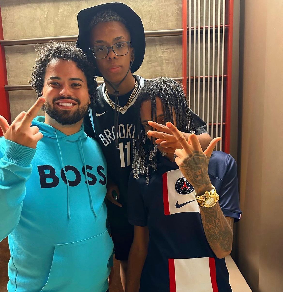 Quem são Kel Ferreti e Igor Campioni, influenciadores expulsos de avião ...