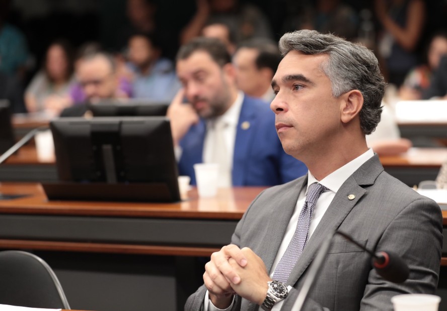 Sistema Nacional de Educação: relator quer tirar do texto fórmula para ...